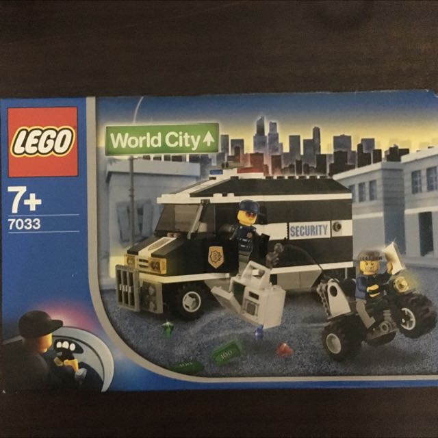 LEGO POLICE ARMOURED CAR 7033 (Retired), Hobbies & Toys, Toys & Games ...
