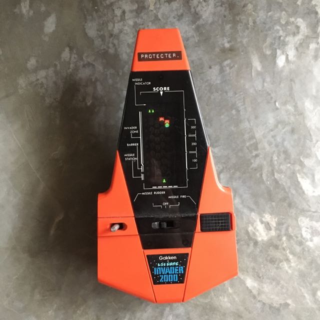 VINTAGE GAKKEN GALAXY INVADER 2000 TABLETOP HANDHELD GAME 1982 TABLE ...