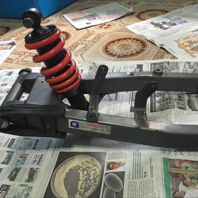 Yamaha 125z Swing Arm and KYB Suspension/absorber, Car Accessories on ...