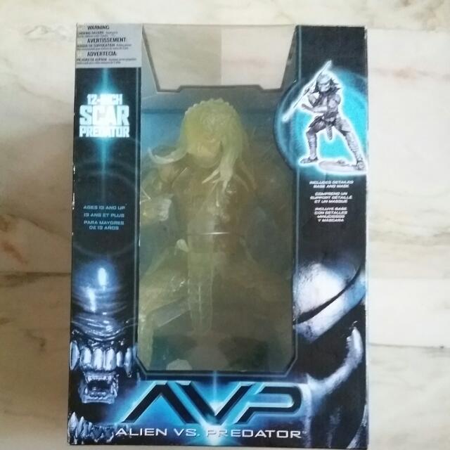 AVP Alien Vs Predator 12 Inch Scar Predator Variant From McFarlane Toys ...
