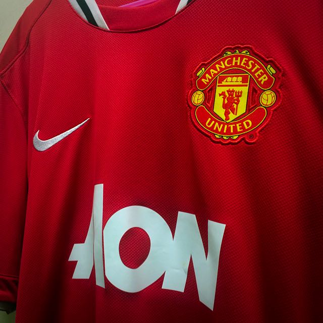 Manchester United Kit 2011/12, Men's Fashion, Coats, Jackets and ...
