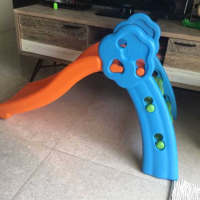 Indoor Mini Slide, Hobbies & Toys, Toys & Games on Carousell