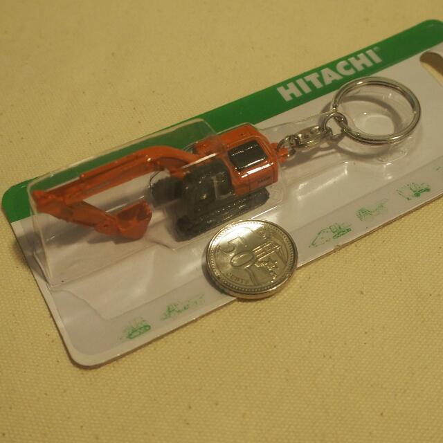Universal Hobbies CD001 Hitachi Zaxis 200 Excavator Keychain, Men's ...