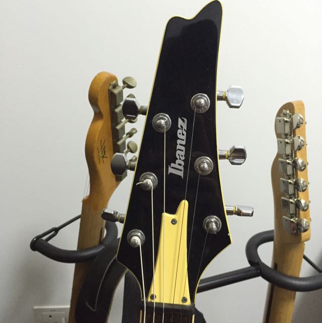 1994 Ibanez Iceman IC300 Made In Japan, Hobbies & Toys, Music & Media ...