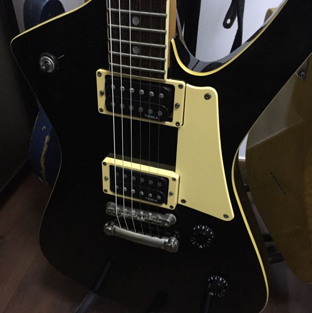1994 Ibanez Iceman IC300 Made In Japan, Hobbies & Toys, Music & Media ...