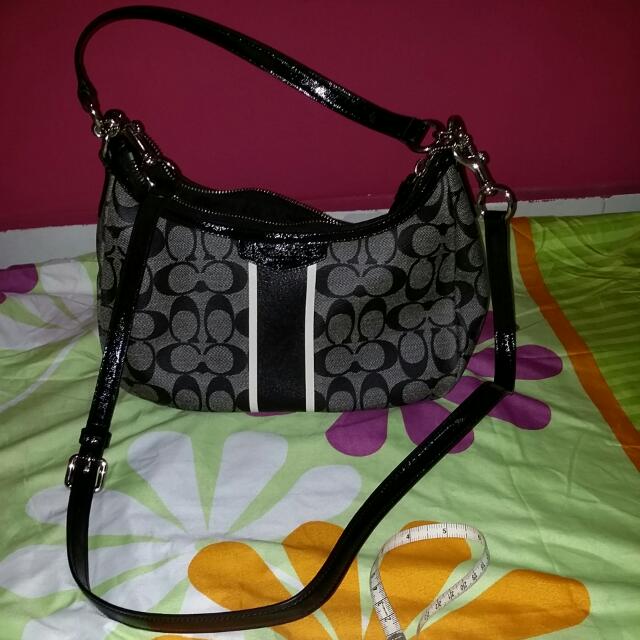 Authentic Coach Bag Black/White with Care Card, Women's Fashion, Bags ...