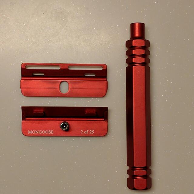 Mongoose LE #2/25 Red Aluminium Single Edge Razor (Alumigoose), Beauty ...