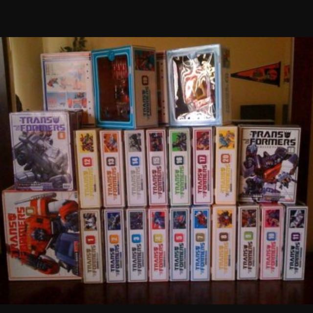 Transformers Reissue Book Collection, Hobbies & Toys, Toys & Games on ...