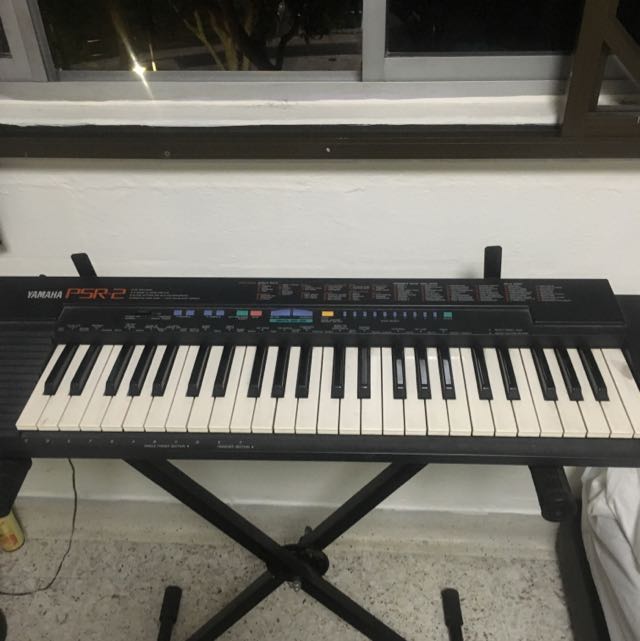 Yamaha Keyboard PSR-2, Hobbies & Toys, Music & Media, Musical ...