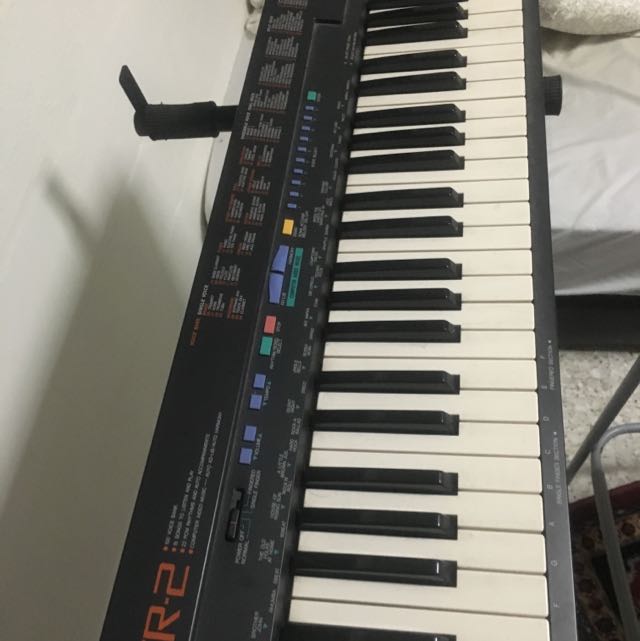 Yamaha Keyboard PSR-2, Hobbies & Toys, Music & Media, Musical ...