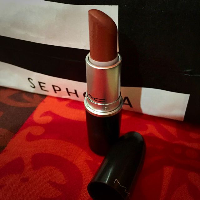 MAC matte Lipstick Shade Persistence, Kesehatan & Kecantikan, Rias ...