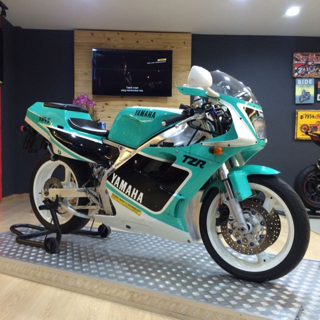 YAMAHA TZR 250, Motorbikes on Carousell