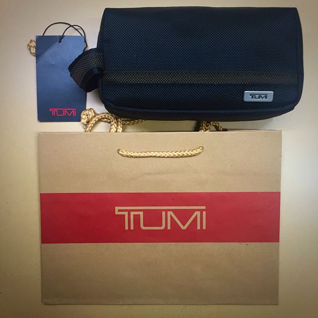 TUMI Case, Men's Fashion, Watches & Accessories, Wallets & Card Holders ...