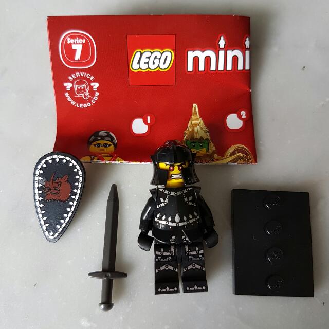 Lego Minifigure Evil Knight, Hobbies & Toys, Toys & Games on Carousell