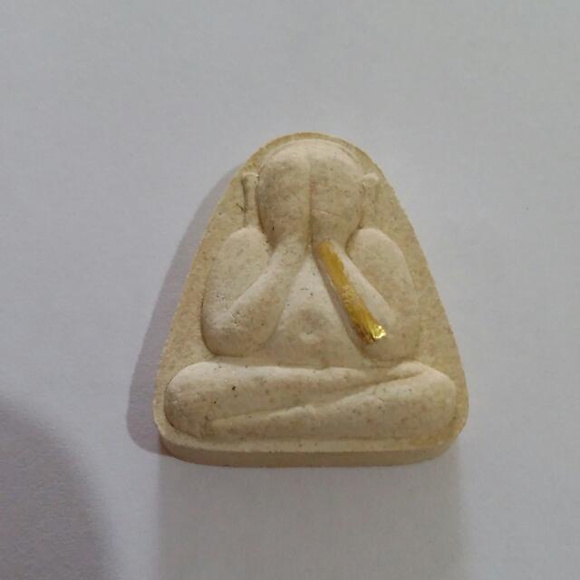 LP MEE Pitda With Gold Takrut , Hobbies & Toys, Memorabilia ...