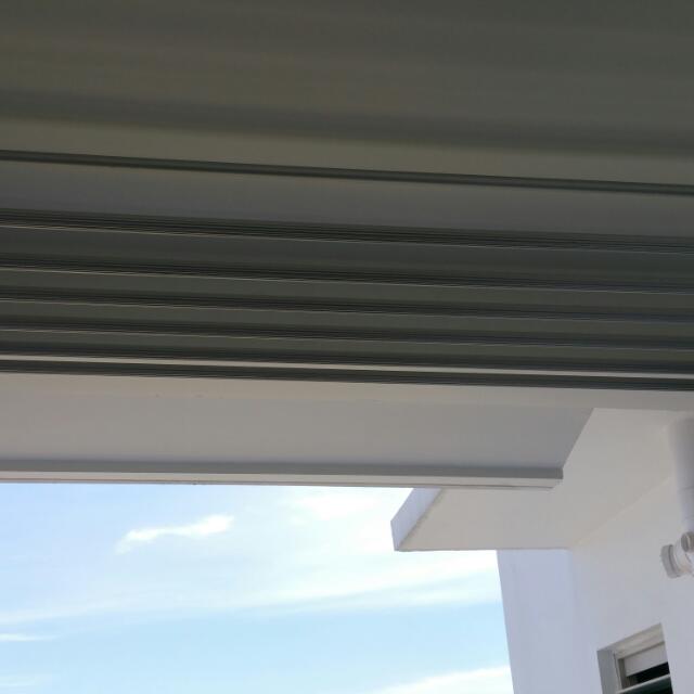 Retractable Poles Clothes Hanger HDB, Furniture & Home Living, Home ...