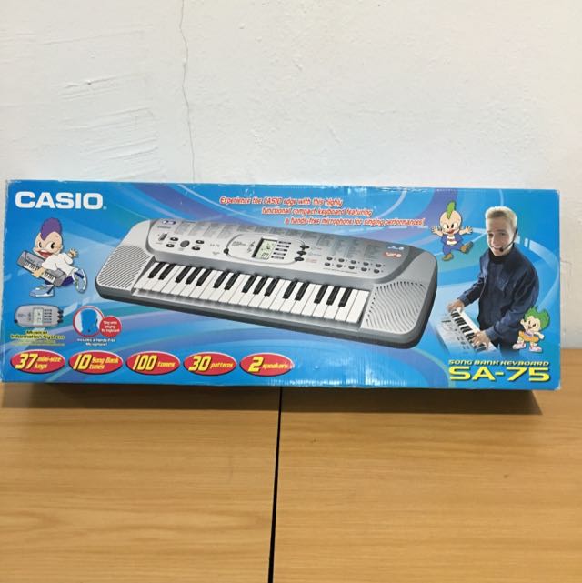 Casio Keyboard SA-75, Hobbies & Toys, Music & Media, Musical Instruments on Carousell