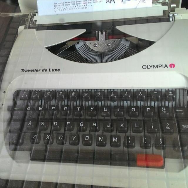 Manual Typewriters, Everything Else, Others on Carousell