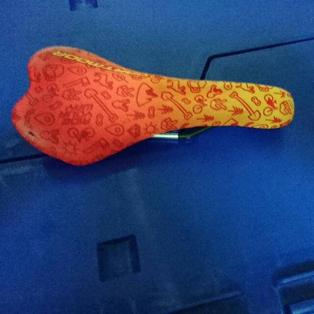 Dartmoor Miami Vice Saddle, Sports Equipment, Bicycles & Parts ...