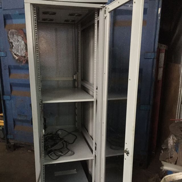 Server Rack For Sale, Computers & Tech, Desktops on Carousell