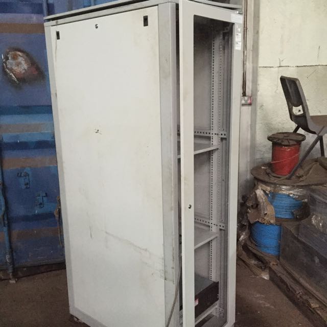 server-rack-for-sale-computers-tech-desktops-on-carousell