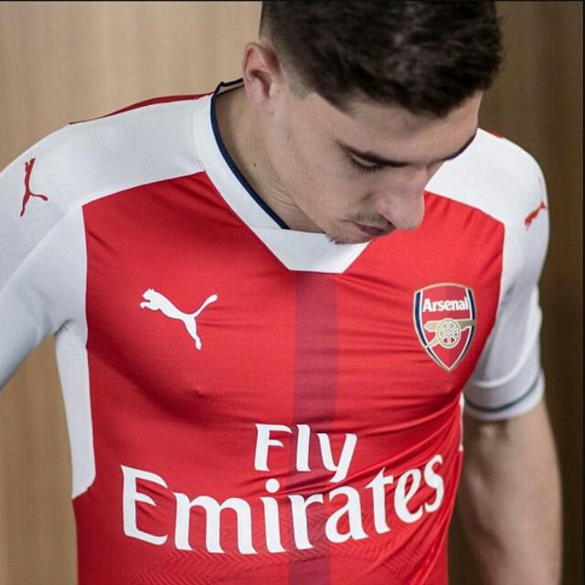 Arsenal 16/17 from Puma, Men's Fashion, Activewear on Carousell