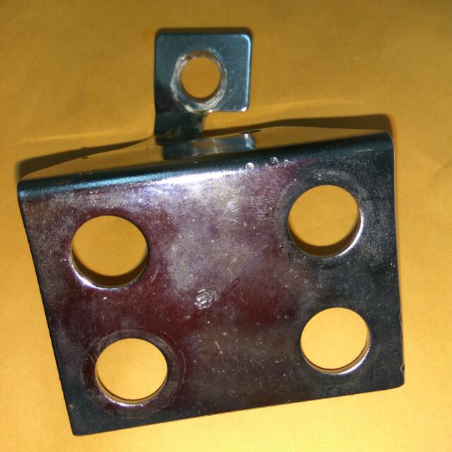 IU unit bracket, Car Accessories on Carousell