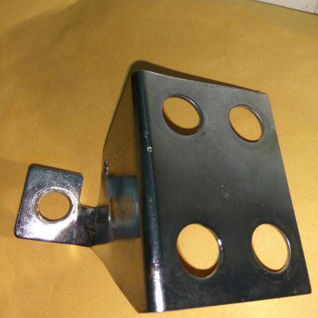 IU unit bracket, Car Accessories on Carousell