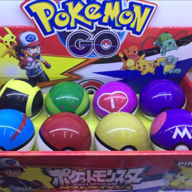 Pokemon Battle Ball With Free Figurine Inside, Hobbies & Toys, Toys ...