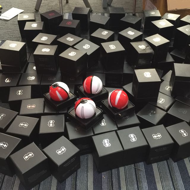pokeball pokemon powerbank 10000mah, Mobile Phones & Gadgets, Mobile ...