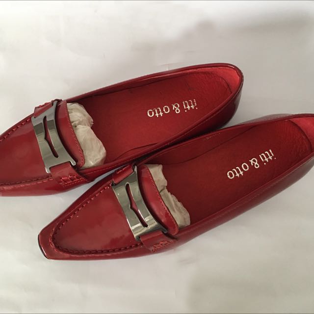 itti & otto shoe, Women's Fashion, Footwear, Flats on Carousell