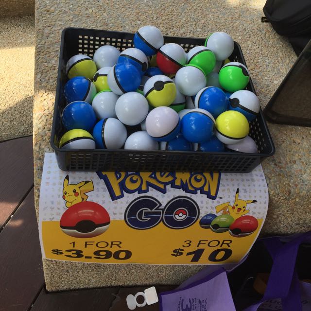 Pokeball Toy So Random Tat Everyone Hates It!, Hobbies & Toys, Toys ...