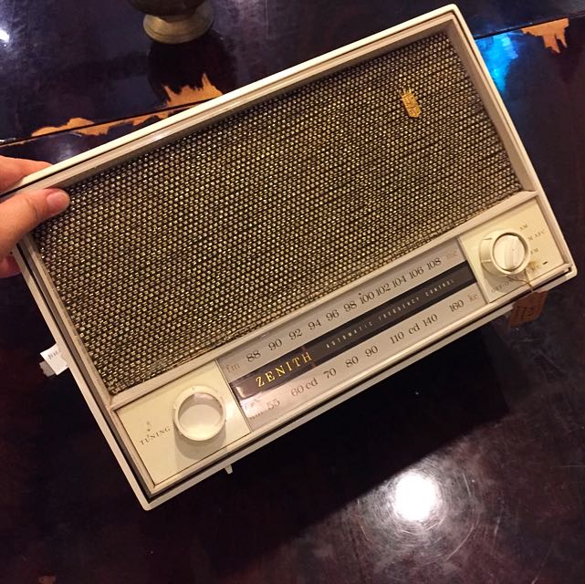 Zenith Radio USA Made 1960s, Hobbies & Toys, Memorabilia & Collectibles ...