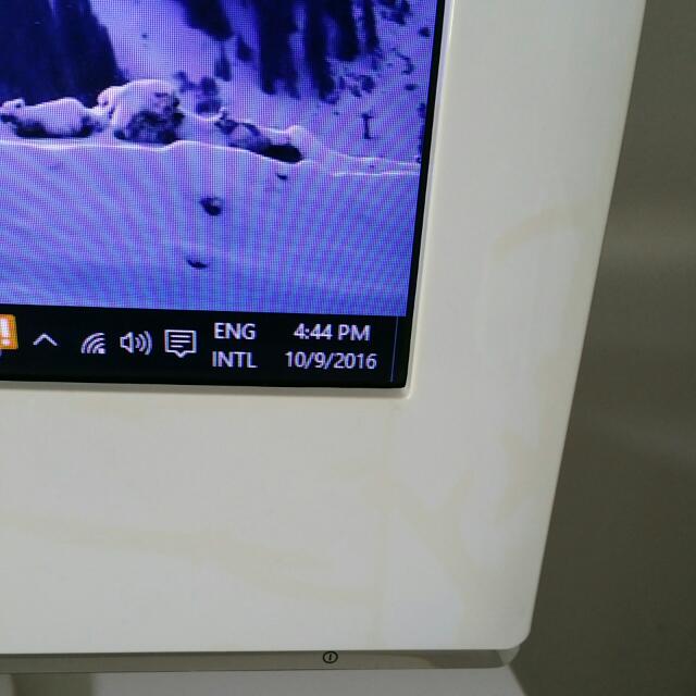 AKAI Computer Monitor with Remote Control (19 Inch), Computers & Tech ...