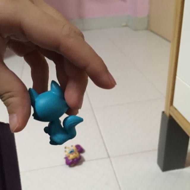 Lps G4 Cat Mini Pet, Hobbies & Toys, Toys & Games on Carousell