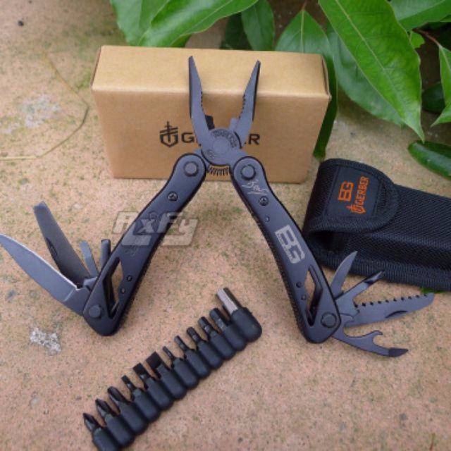 Bear Grylls Multi-functional Folding Plier & Multi-tools, Sports ...