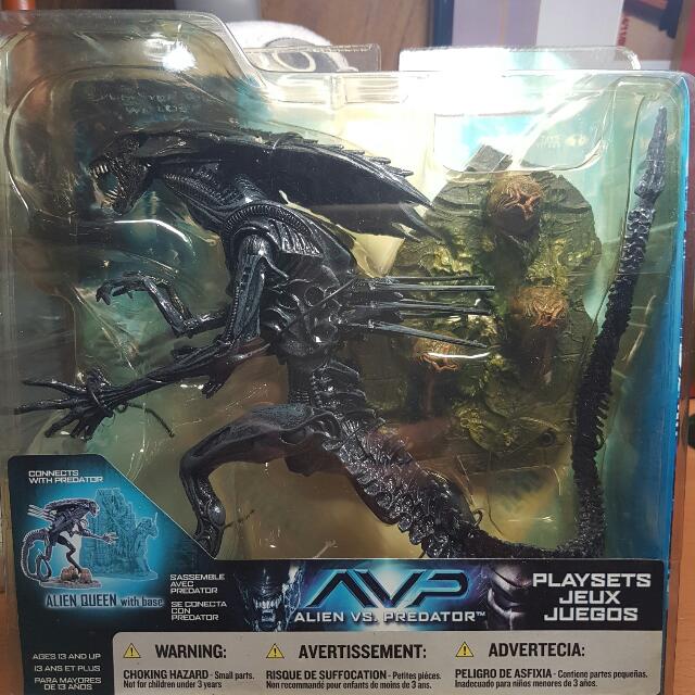 Set Of 4 McFarlane ALIENS Vs PREDATOR PLAYSETS Jeux/Juegos, Hobbies ...