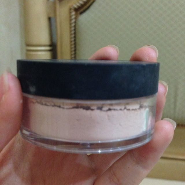 The Body Shop Extra Virgin Mineral Loose Powder, Kesehatan & Kecantikan ...