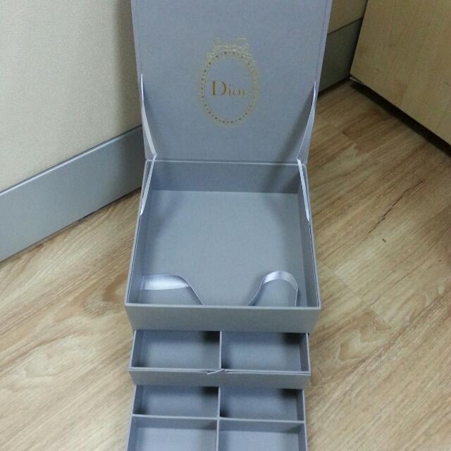 Dior Mooncake Box, Luxury, Accessories on Carousell