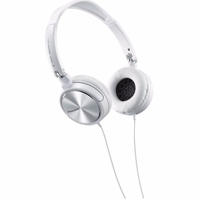 Pioneer Stereo Headphones SE-MJ521 White, Audio, Headphones & Headsets on Carousell