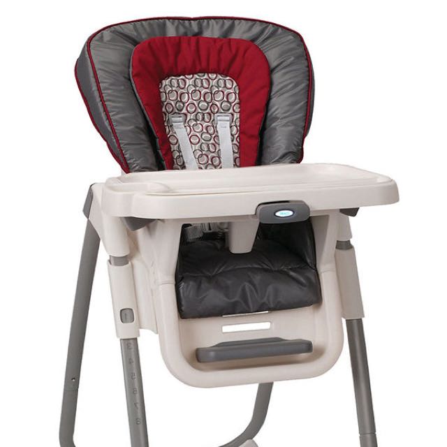 Graco Baby Chair- As Good As New, Babies & Kids, Babies & Kids Fashion ...