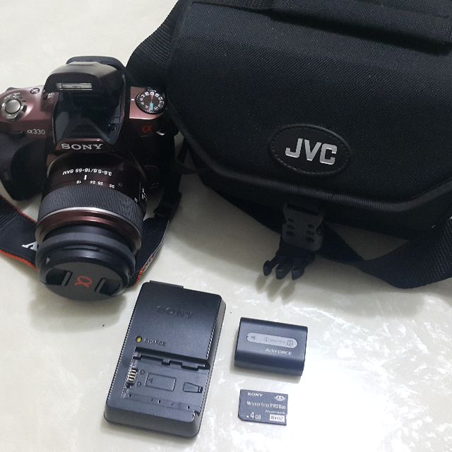 Sony a330 DSLR Camera, Photography, Cameras on Carousell