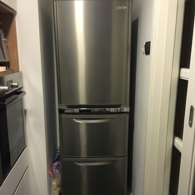 Mitsubishi Baby Folio Fridge (100% Made In Japan), TV & Home Appliances ...