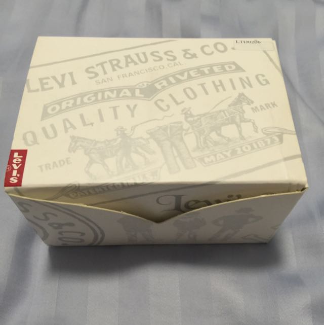 Levi's Original Watch, Women's Fashion, Watches & Accessories, Other ...