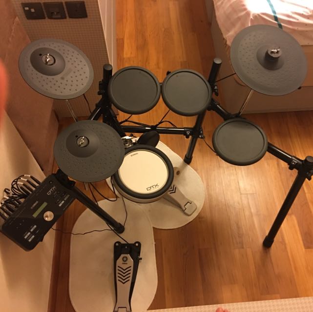 Yamaha DTX502 Electronic Drum Set, Hobbies & Toys, Music & Media ...