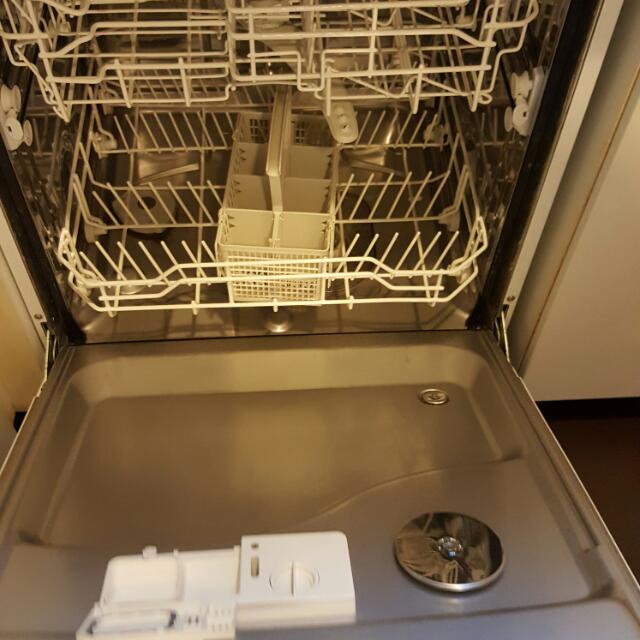 ELBA Dishwasher EBDW 9235-MW, TV & Home Appliances, Kitchen Appliances ...