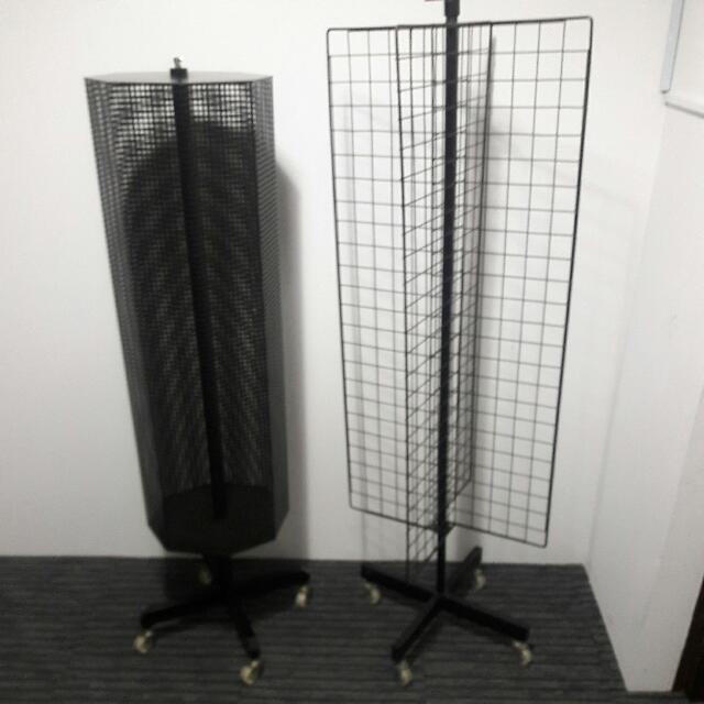 2 Sets Wire Mesh Display Stand, Everything Else on Carousell