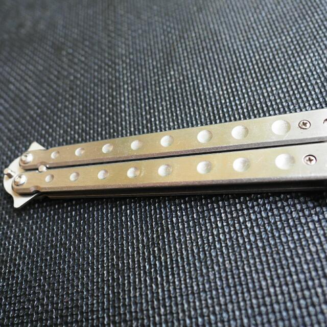 Balisong Comb (Training), Men's Fashion, Watches & Accessories, Socks ...