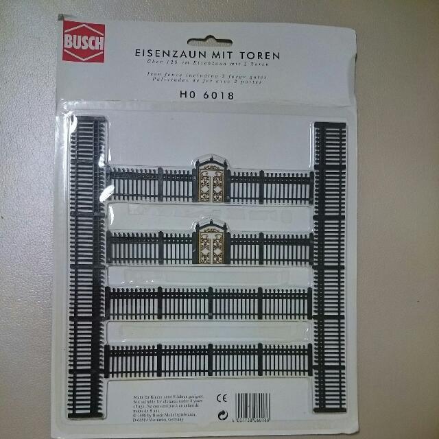 HO Scale 2 Forge Gates With 120cm Of Parameter, Hobbies & Toys, Toys ...