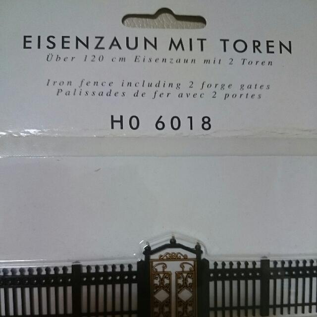 HO Scale 2 Forge Gates With 120cm Of Parameter, Hobbies & Toys, Toys ...